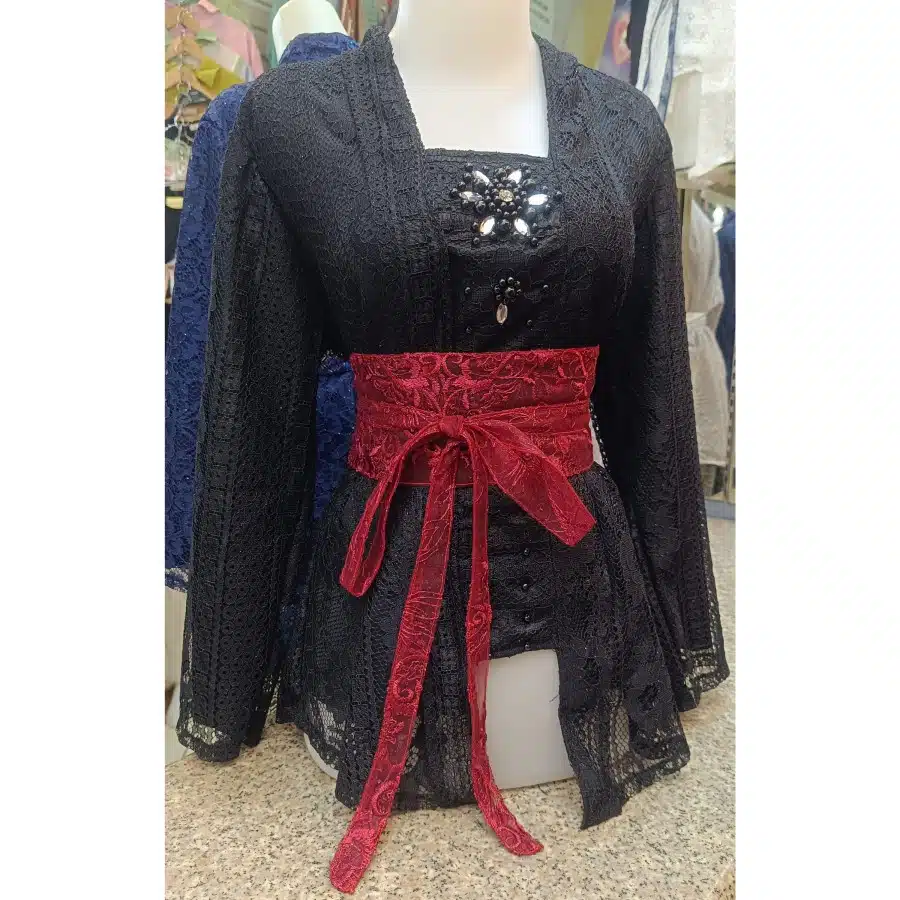 Sejarah Obi Belt Batik: Perpaduan Budaya Jepang dan Indonesia