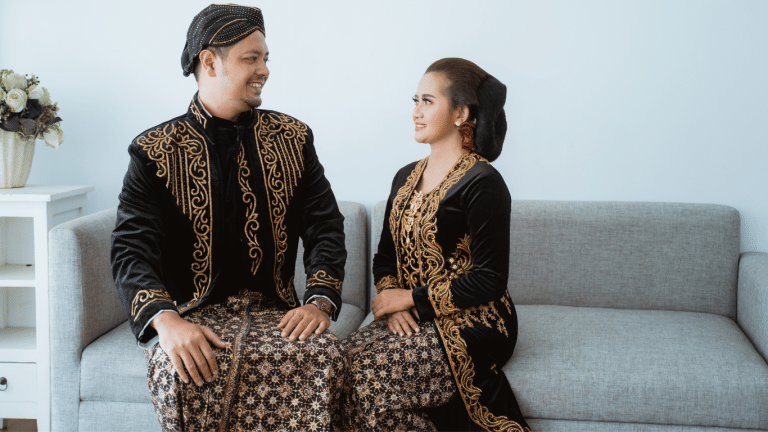 Mengenal Arti Batik Truntum Yang Memiliki Arti Cinta dan Kesetiaan ...